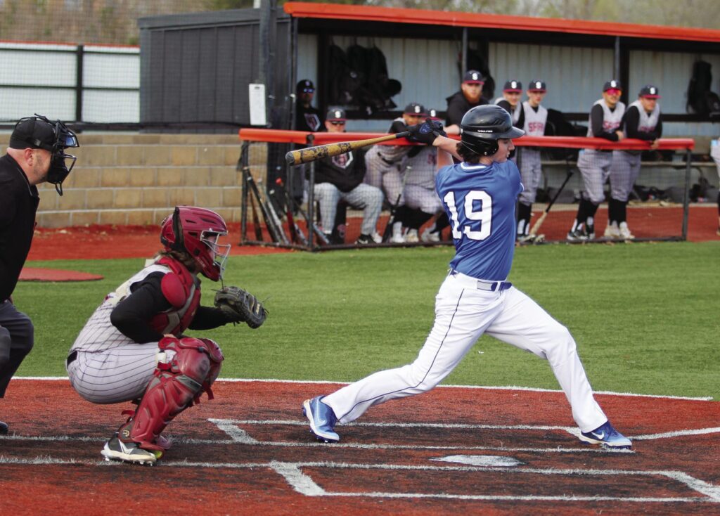 Wildcats still swinging for first victory - News