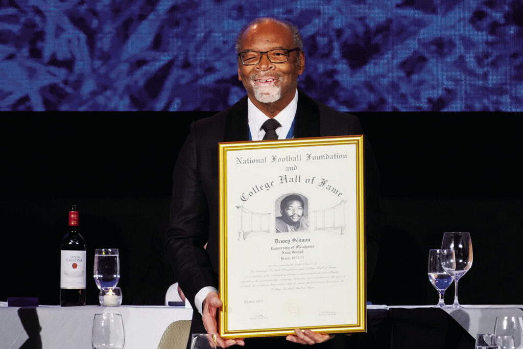 OU legend Dewey Selmon inducted into the College Football Hall of Fame ...