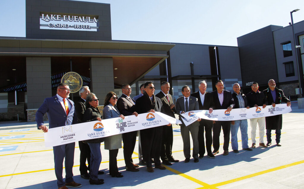 Constitution 101: The Ineligibility and Incompatibility Clauses ...